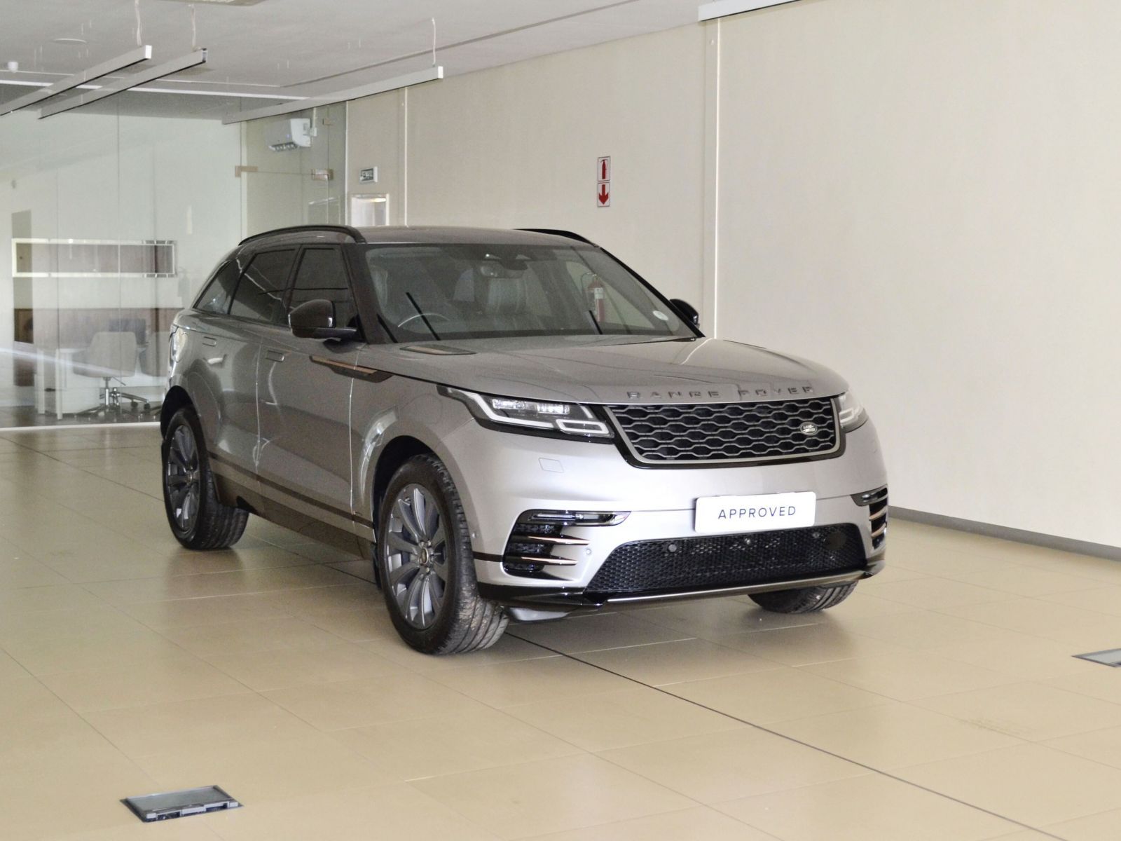 Used Range Rover Velar D200 R-Dynamic SE | 2021 Velar D200 R-Dynamic SE ...